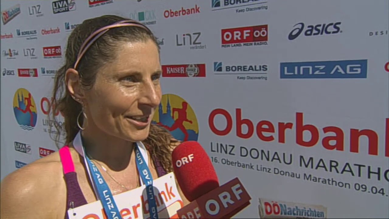 Linz Marathon 2017 - Interview Karin Freitag - YouTube