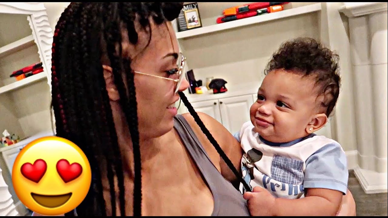 KYRIE IS TRYING TO WALK | THE PRINCE FAMILY - YouTube