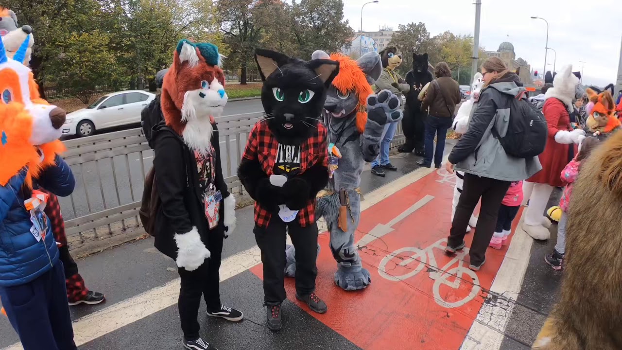 Fursuit Halloween Prague 2019 - YouTube