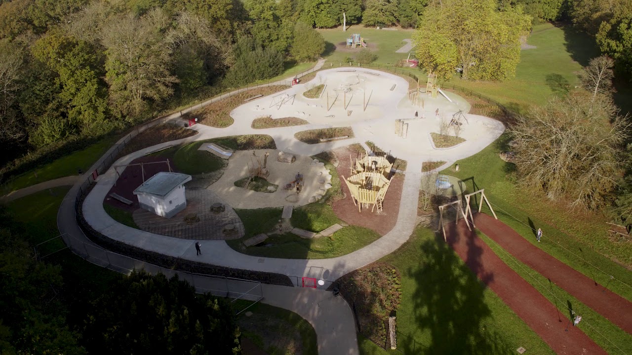 Southampton Common Paddling Pool - YouTube