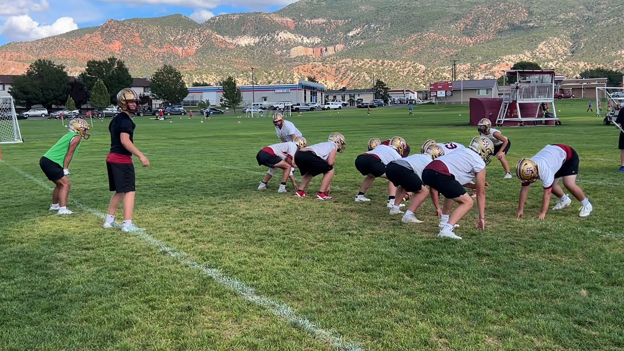 Region 9 football: Cedar Reds look to improve under new head coach ...