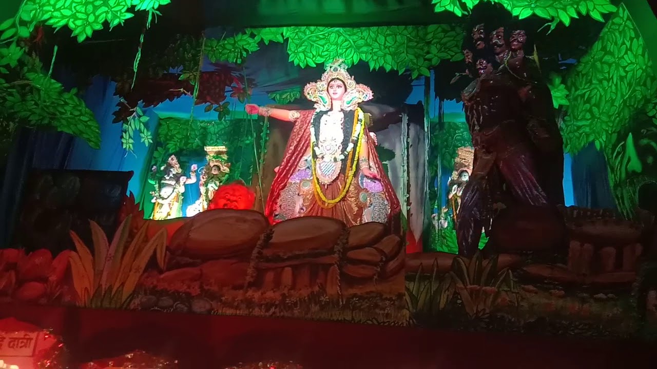 Durga pandal #Varanasi - YouTube