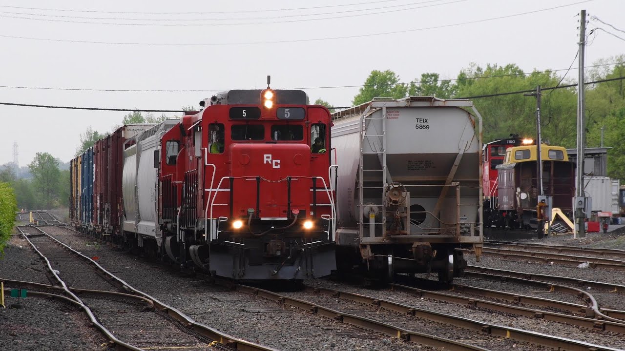 Raritan Central's 4 Pack of Geeps & GP30M #5, Railfanning Metuchen - Edison, NJ 5/2/25 - YouTube