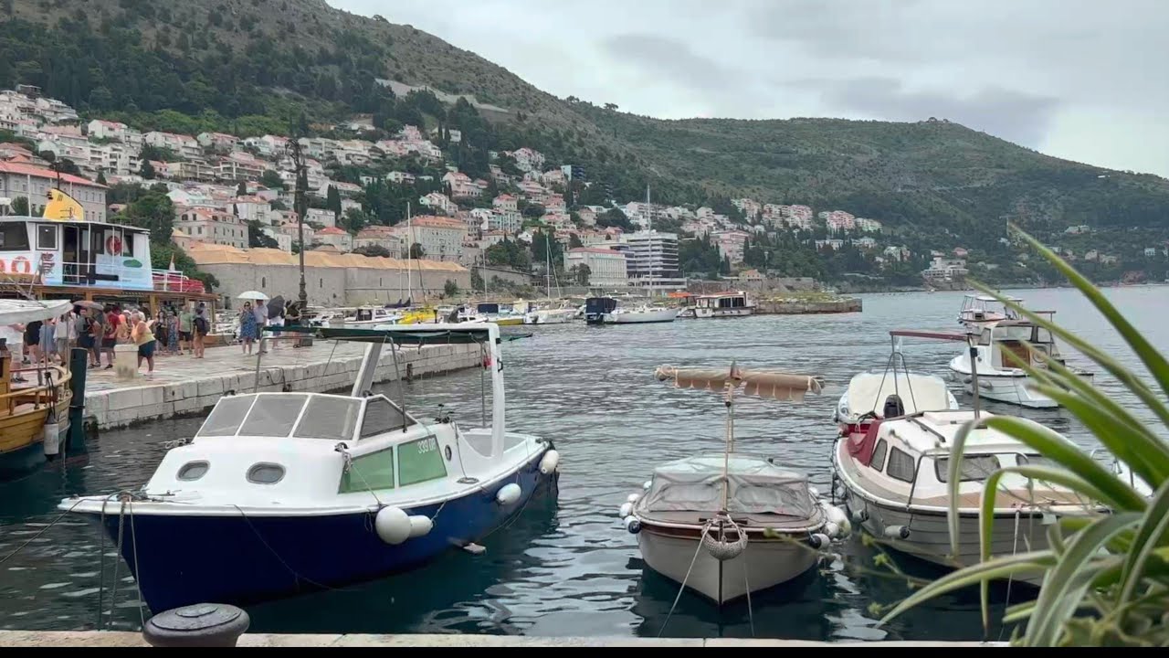 Lunch in Dubrovnik - YouTube