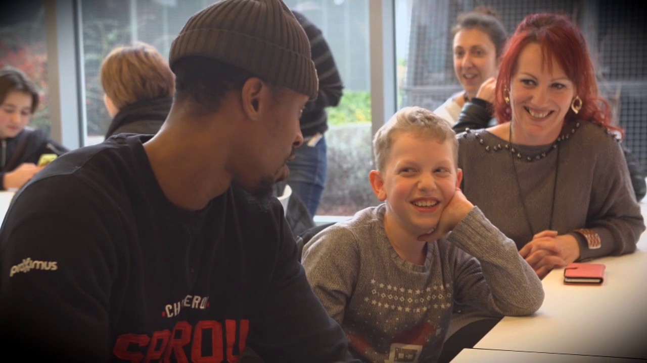 AU COEUR DU PROXIMUS SPIROU (3/6) - BSCA CHRISTMAS SPIROU TOUR - YouTube