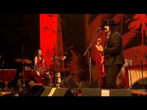 The White Stripes - Glastonbury 2005 - 02 Blue Orchid