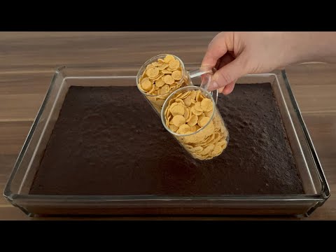 Aşırı Yumuşak ve Lezzetli ❗️Üstü Çıtır Çıtır❗️Viral Olan Mısır Gevrekli Islak Kek Tarifi 👌