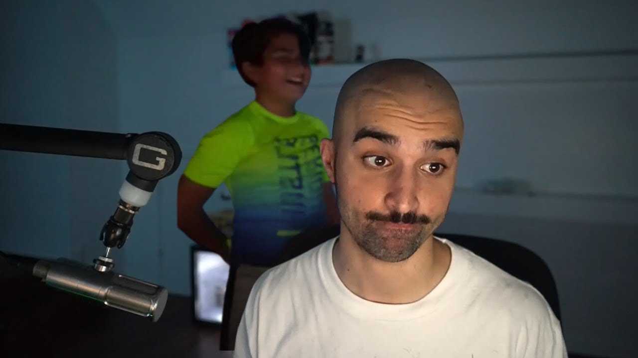 Odablock Got 700 Gifted Subs to shave his beard - YouTube