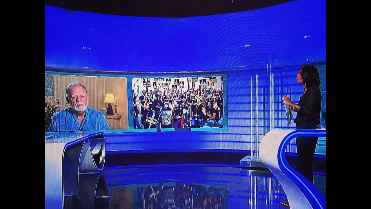 Taylor Hackford intervistato da Maria Cuffaro a TG3 Mondo - YouTube