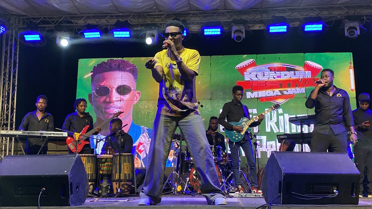 Kofi Kinaata Super Performance At Axim Kundum Festival 2024 -Otumfuo ...