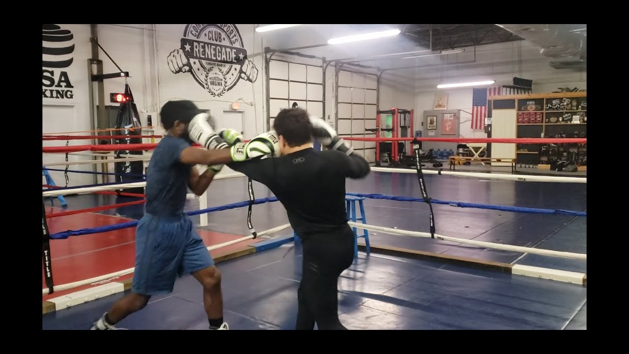 RENEGADE COMBAT TECHNICAL SPARRING SANHII(BOXING) VS HUNTER(MMA) - YouTube