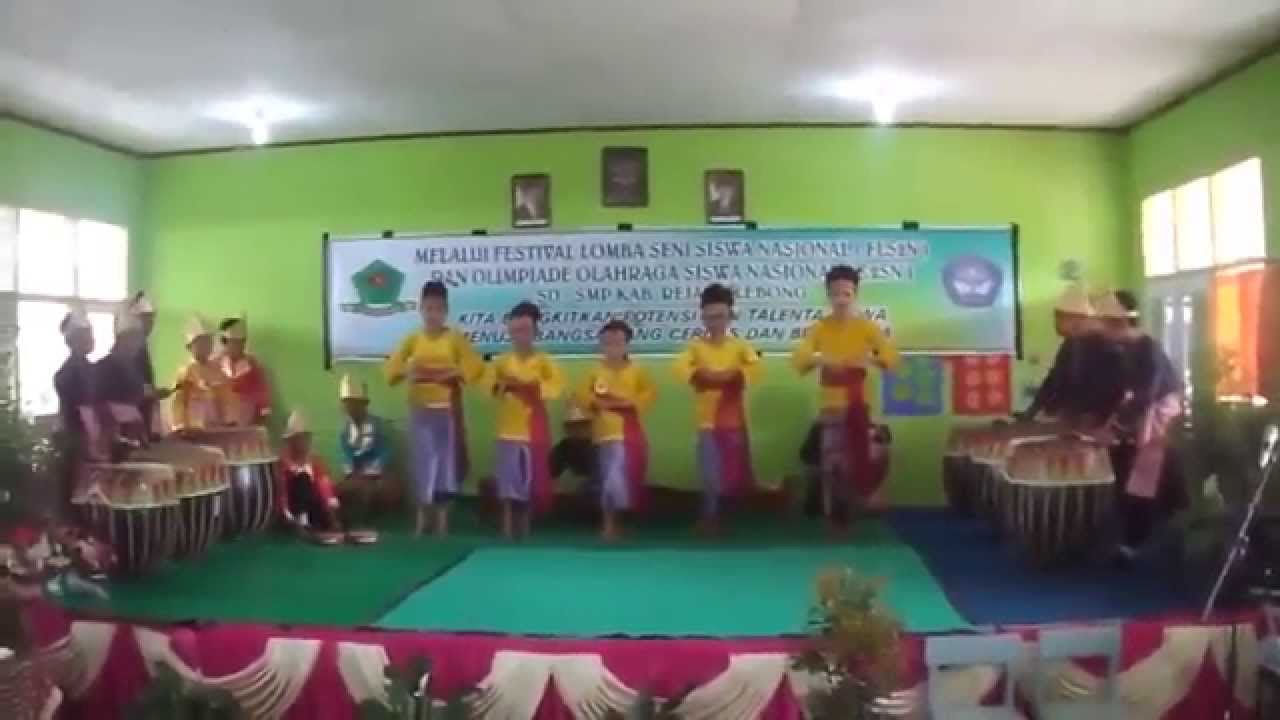 IND - Tari Tanggai (Traditional Dance) - YouTube