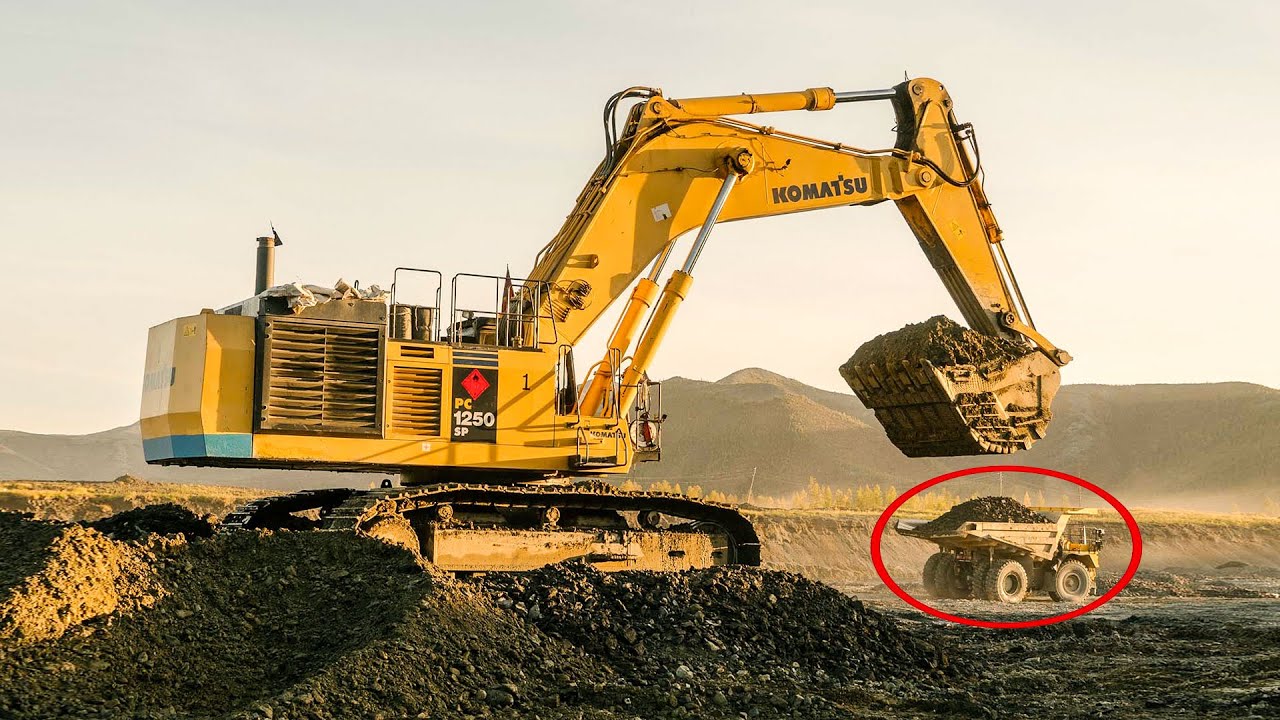 Mega Machines in Action: Amazing Excavators, Mining Giants - YouTube