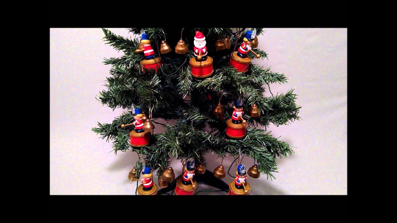 Best Mr Christmas Santa's Marching Band Video - YouTube