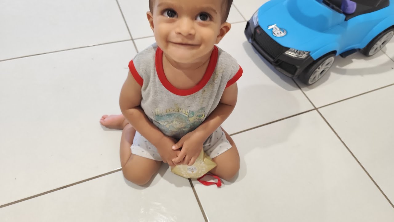 ഡാഡിയുടെ തോളിലിരു യ്ക്കുന്ന എറിക് മോൻ /#austraila /Eric mon - YouTube