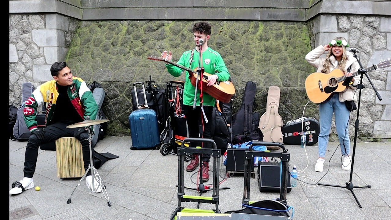 The Lumineers "Ho Hey" with Jacob Koopman, Kylabelle and Sam Clifford ...