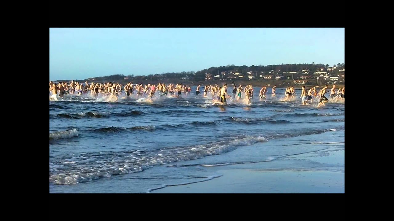 Julbadet 2011 i Haverdal - YouTube