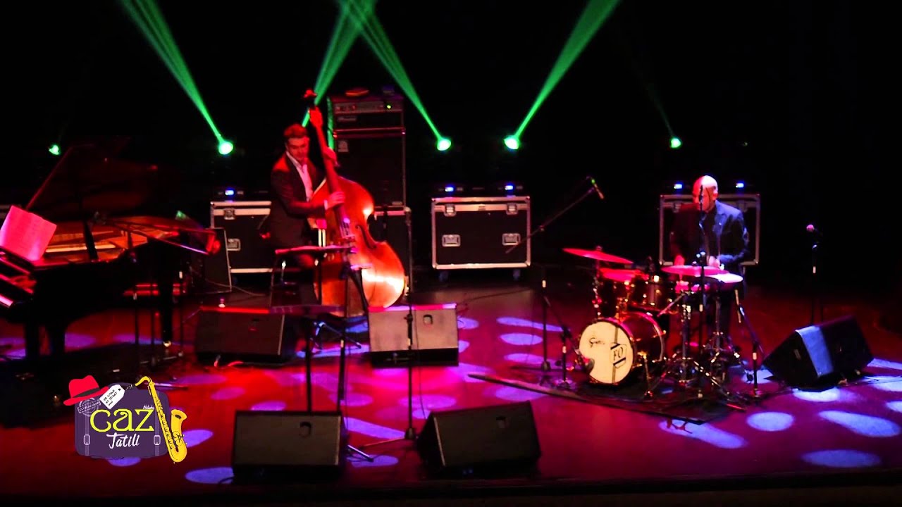 Ferit Odman Trio - Look, Stop & Listen | Nilüfer Caz Tatili - YouTube