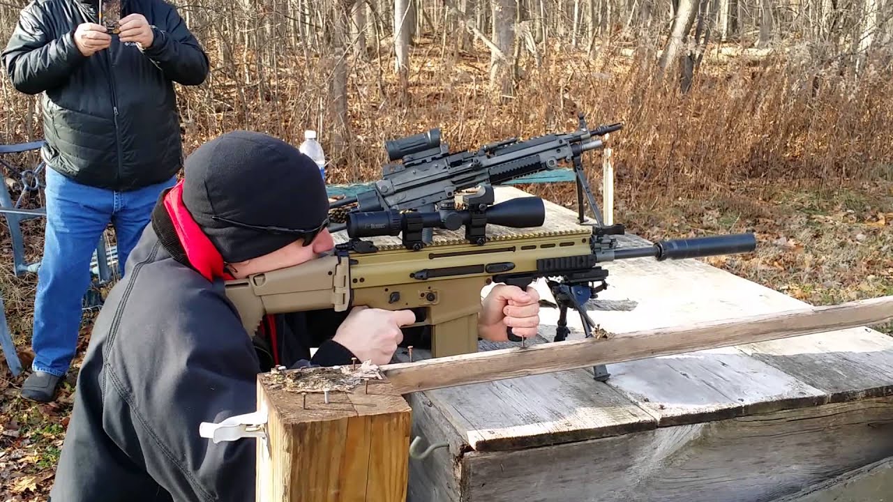 FN SCAR 17CQC FULL AUTO - YouTube