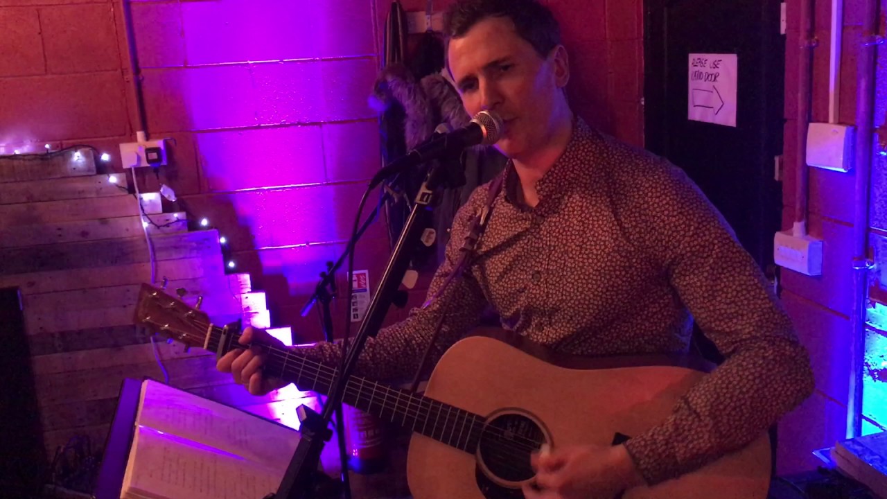 Rhythm & Brews - Mark Stringer - 'Handbags and Gladrags' - YouTube