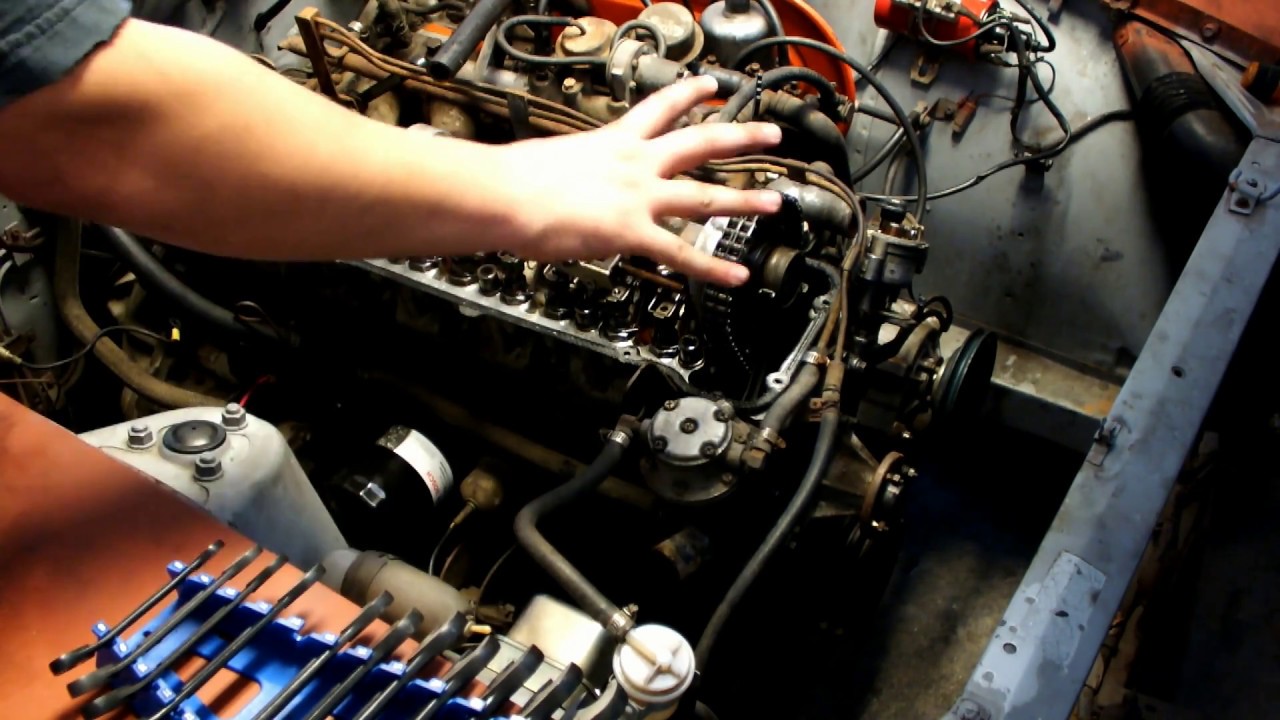 Datsun 240z - Timing Chain Part 2 - YouTube