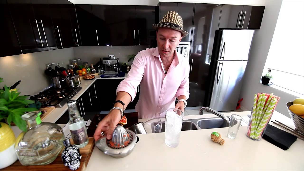 How to Mix a Paloma Cocktail | Patron Tequila | Drinks Network - YouTube