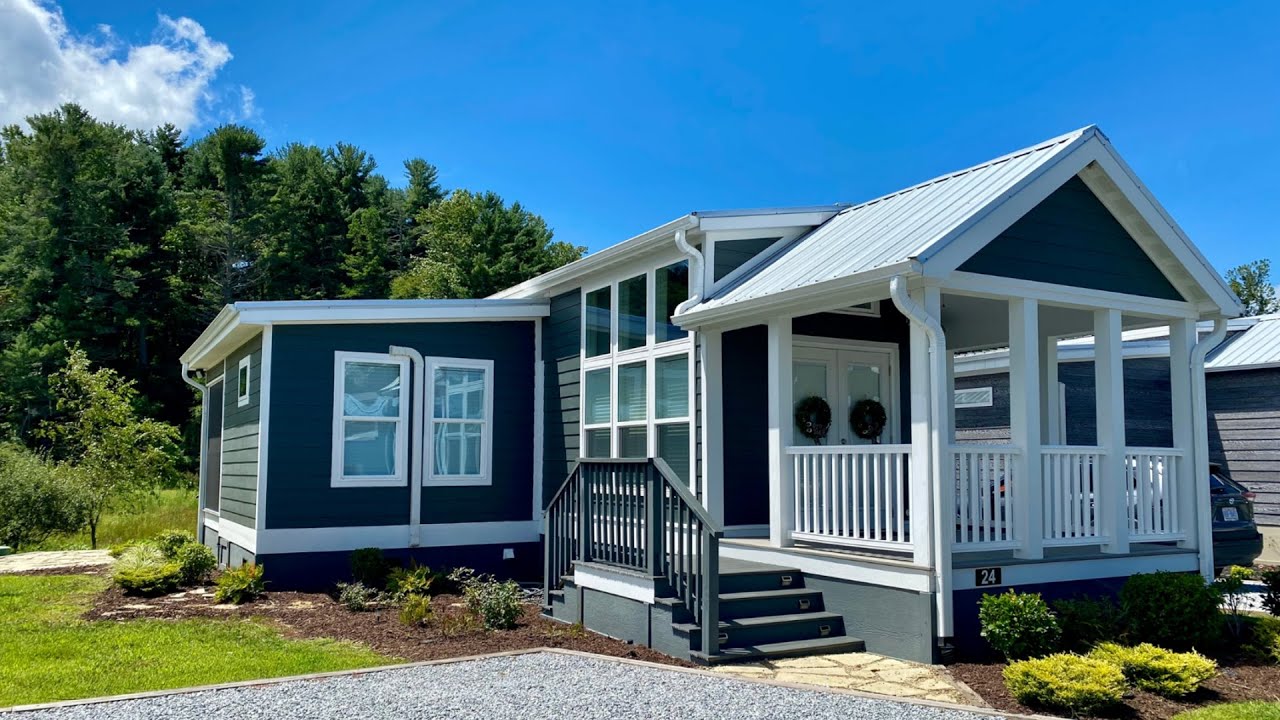 Amazing Beautiful 24 Strolling Easy Lane Park Model RV - YouTube