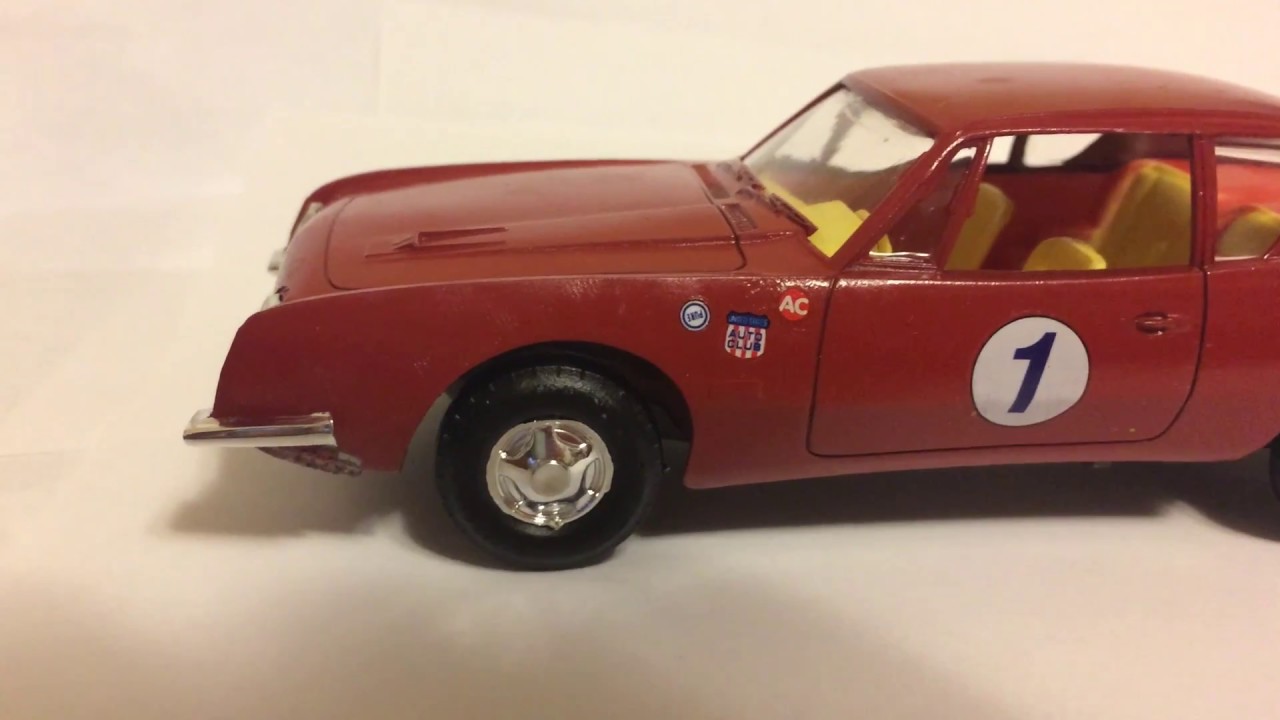 AMT 1963 STUDEBAKER AVANTI 1:32 SCALE build - YouTube