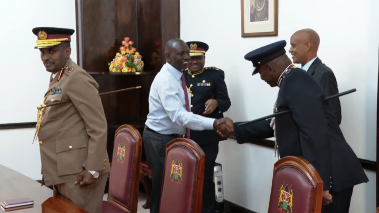 PRESIDENT RUTO URGENTLY MEETS TOP SECURITY OFFICIALS IMMEDIATELY RAILA ...
