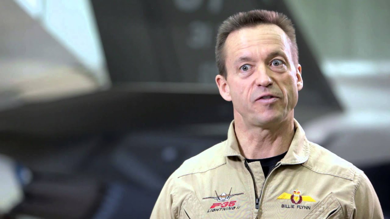 A Pilot's Perspective: Benefits of 5th Generation Fighters - YouTube