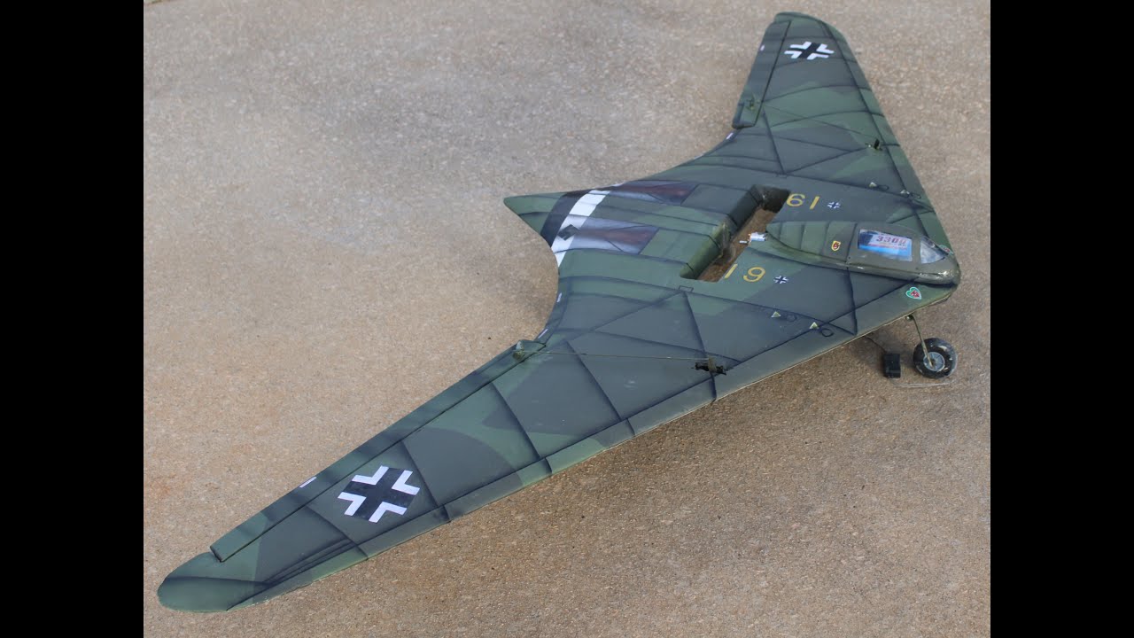 Horten #3 panel lines sprayed - YouTube