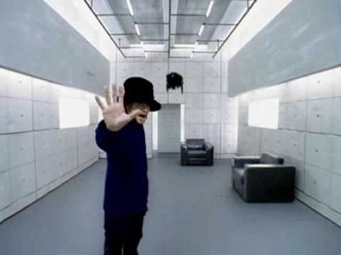 Jamiroquai - Virtual Insanity Music Video - YouTube