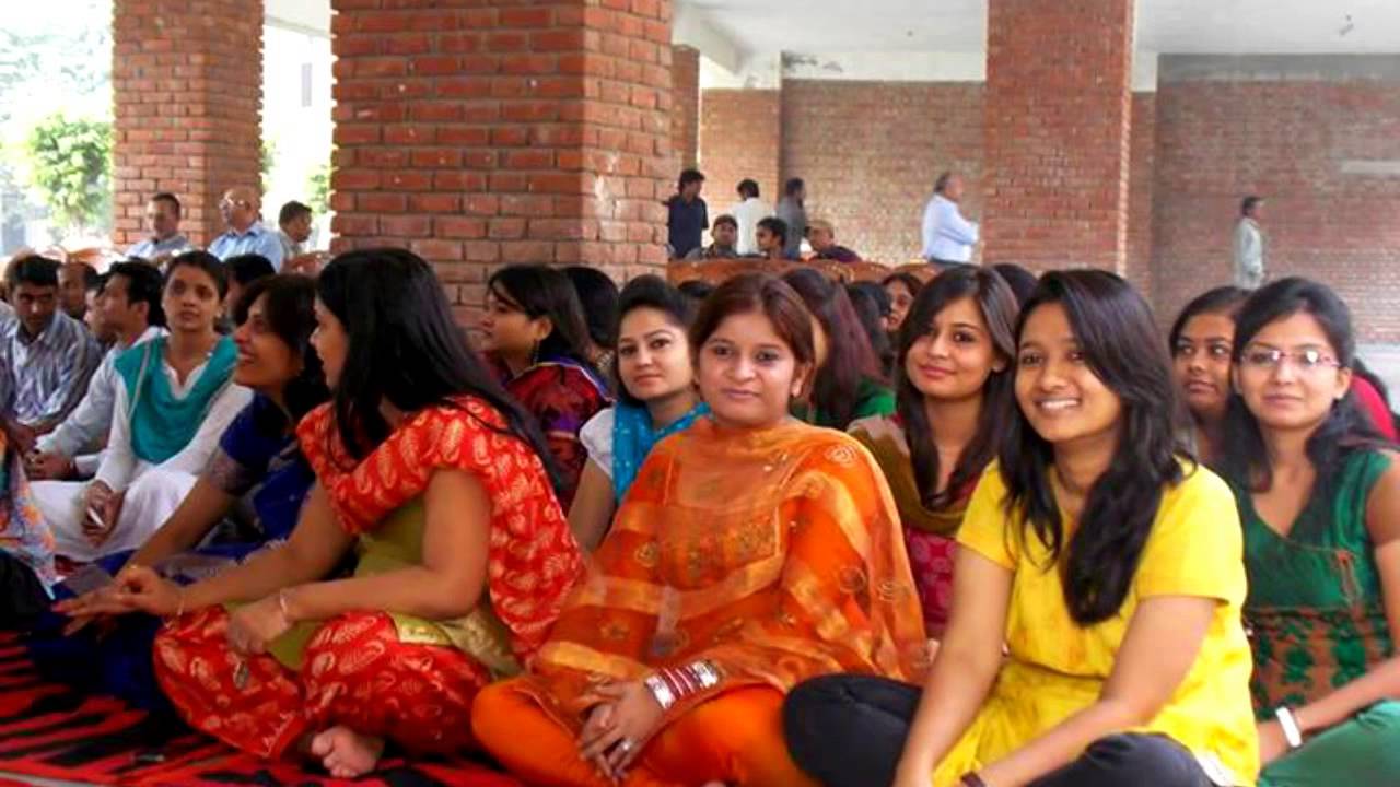 IILM Greater Noida - YouTube