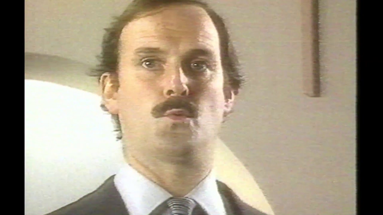 Sony Hi Fi with John Cleese 1982 TV Commercial - YouTube