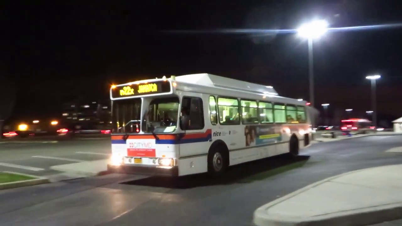 NICE Bus: Jamaica bound Orion V CNG 1698 N22X leaving Roosevelt Field ...