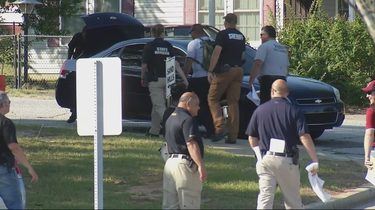 Ground, air search for body of LaTania Janell Carwell - YouTube