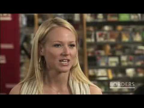 JEWEL talks about childhood memories - Interview - YouTube