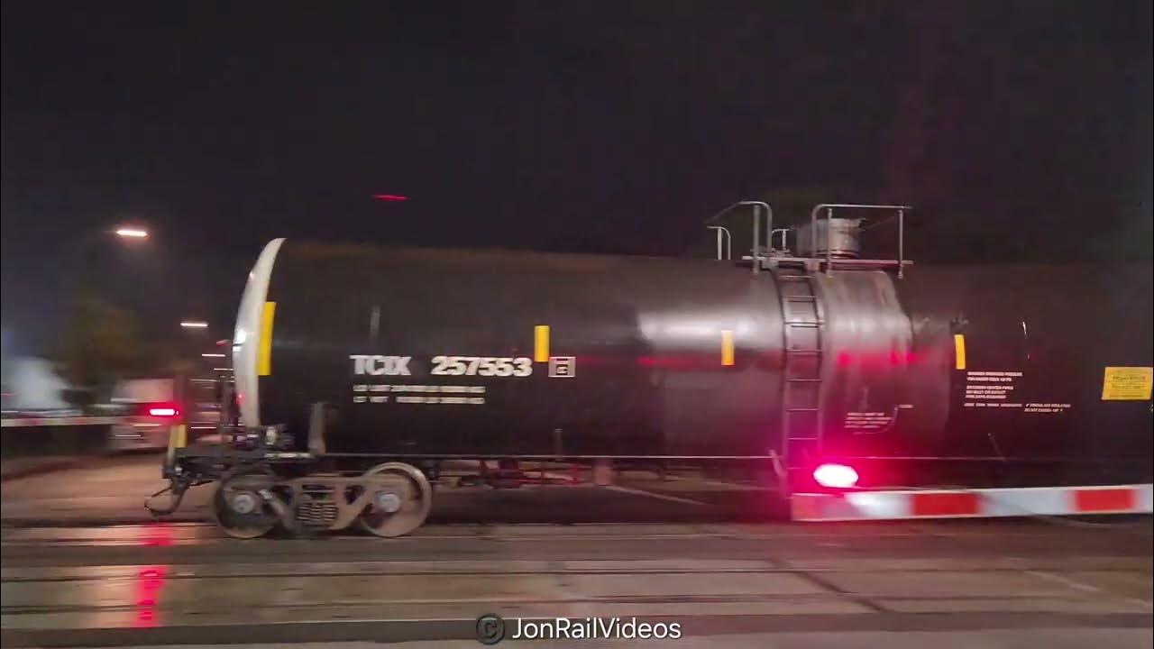 2/20/24 Pre: WB Union Pacific Gemco hauler rolls through Mission Mill Rd - YouTube