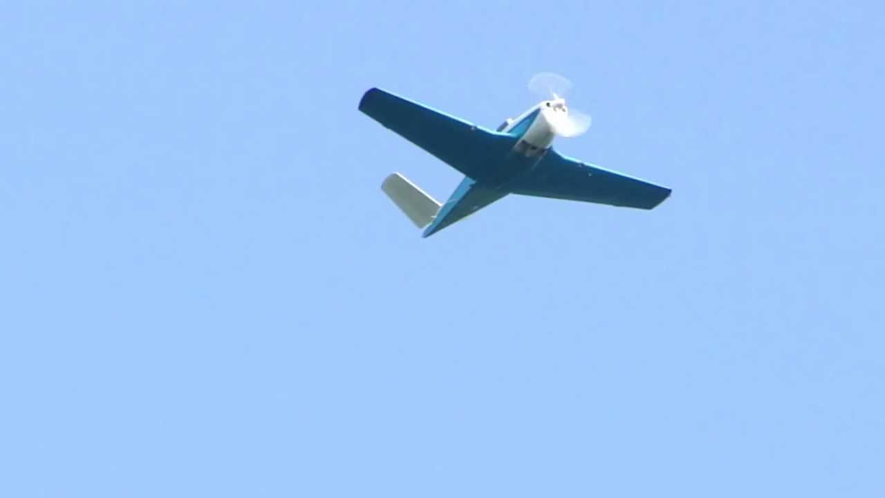 small plane flyover - YouTube