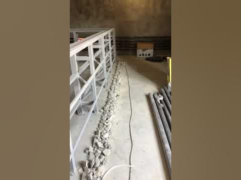 Штроба под грязевой лоток. Помогает быстро и удобно собрать воду с пола ...