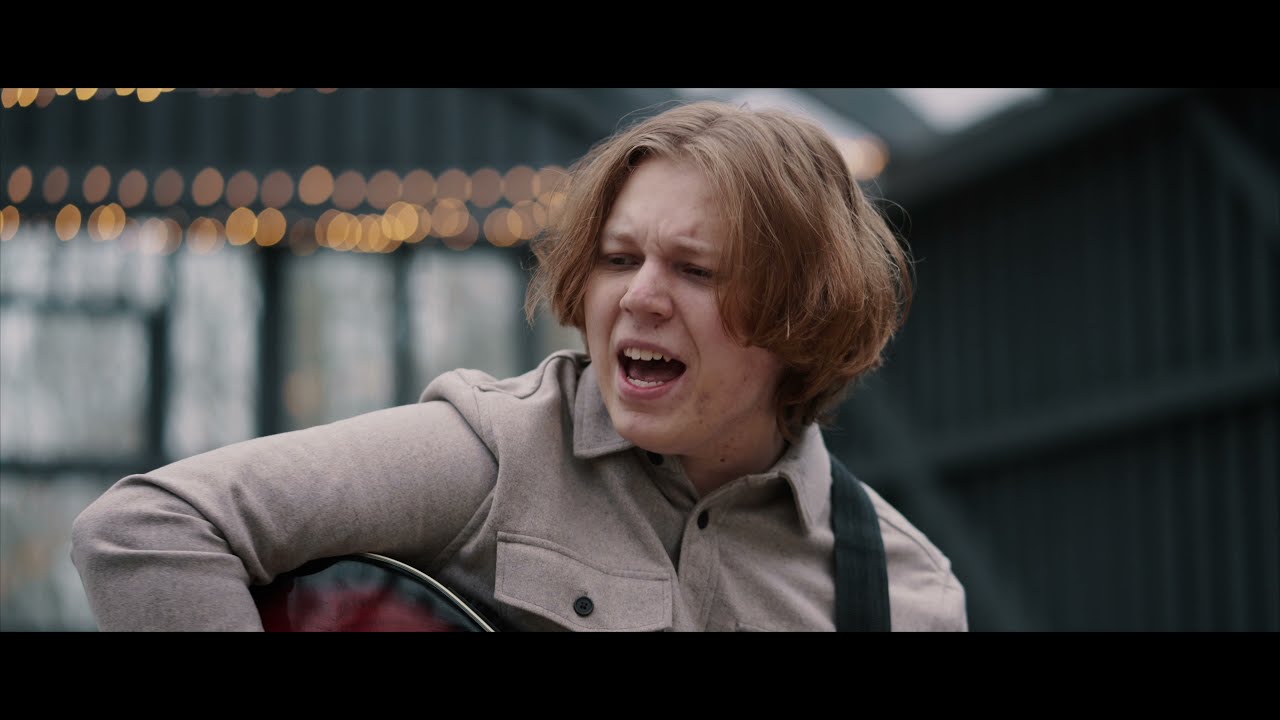 Edvards Strazdiņš – "Dārzs" (Official video) Chords - Chordify