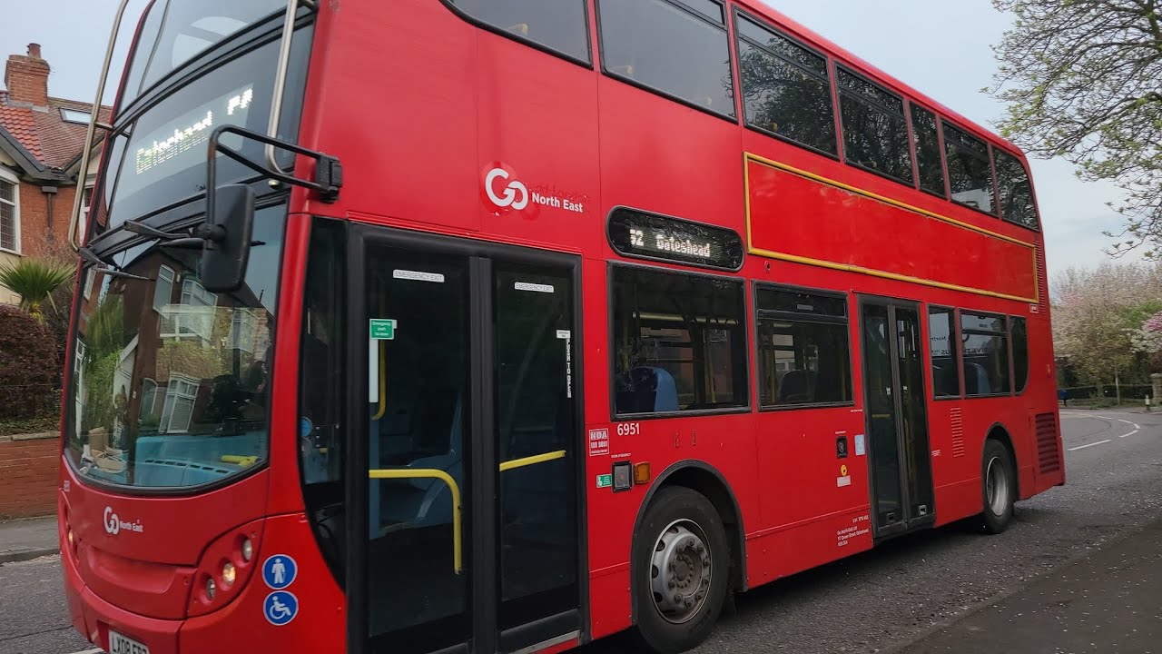 *EXTREMELY RARE ON THE 52* East Gateshead Orbit 52 - Go North East 6951 ...