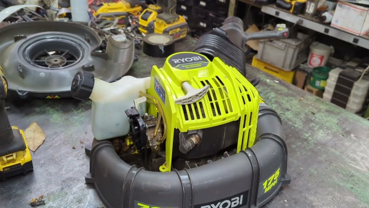 Ryobi backpack leaf blower repair rod knock?? 🤔 @bucketsGarage ...