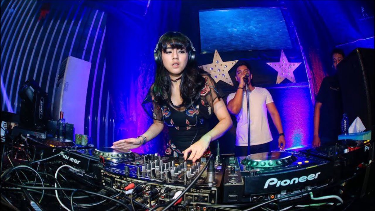 DJ ATMOSPHERE BREAKBEAT MIXTAPE 2018 - YouTube