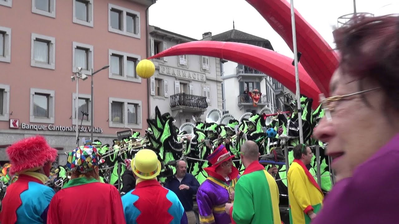 Piit-Bulh Carnaval de Monthey 2016 - YouTube