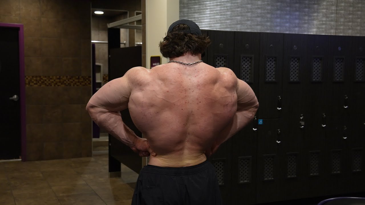 Winter Bulk Day 73 - Chest Injury, Back Instead - YouTube