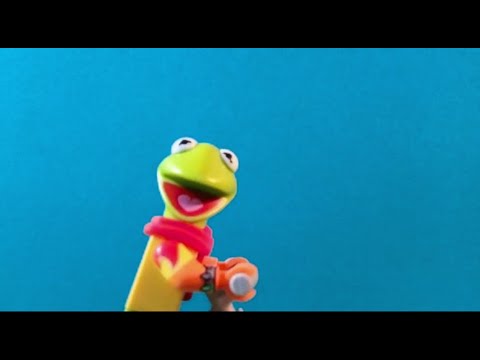 Kermit dies in a tragic bike accident - YouTube