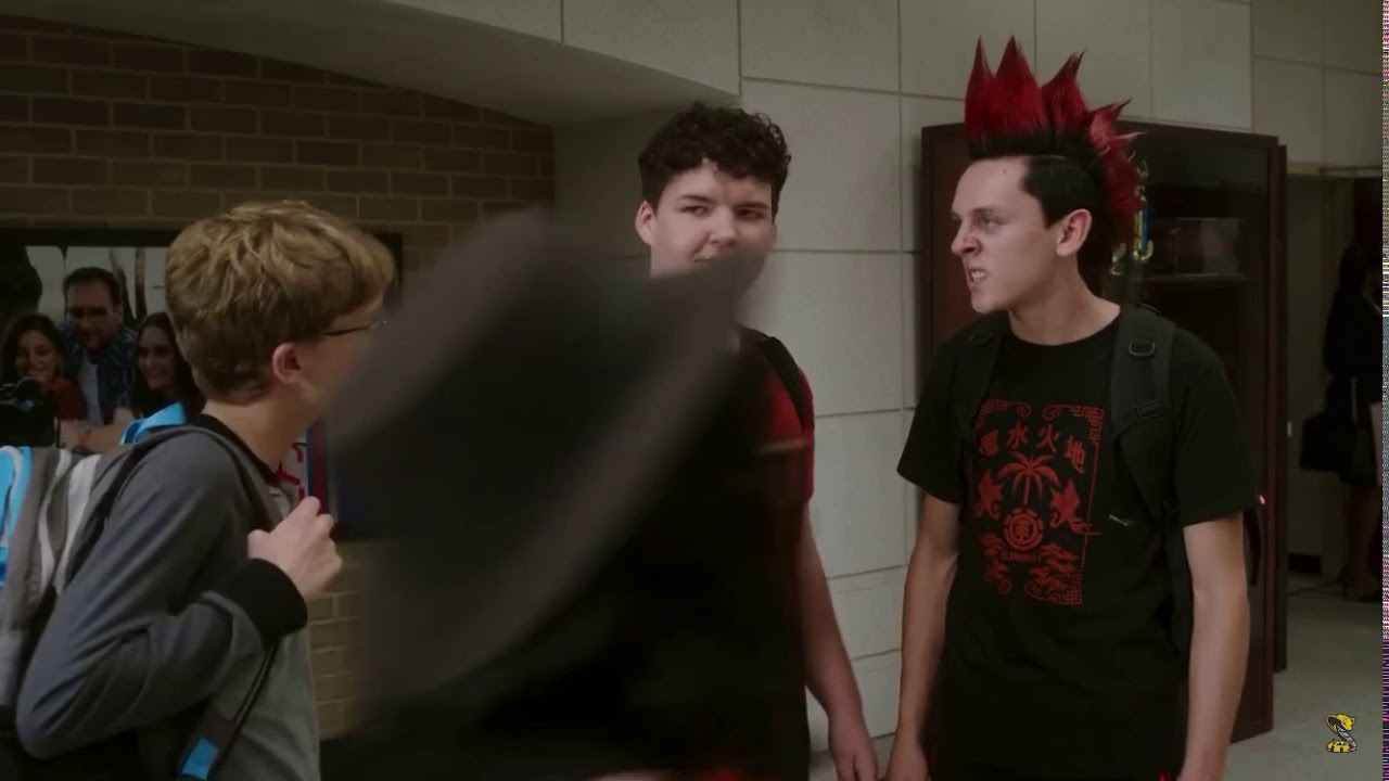 Cobra Kai Season 3 - Back to school scene. - YouTube