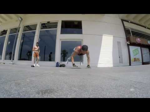 Street workout freestyle push ups