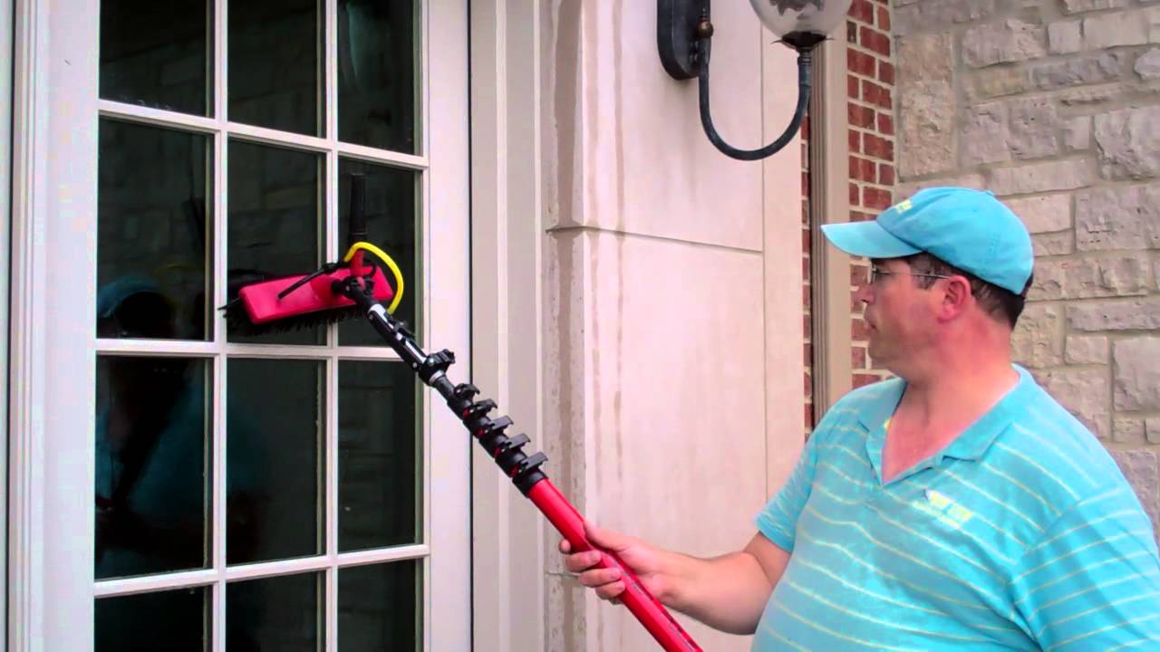 Tip for rinsing cut ups when wfp window cleaning - YouTube